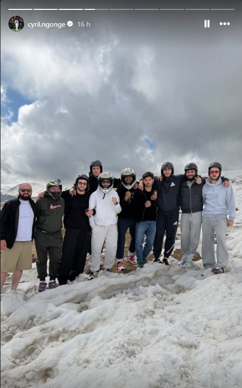 PSG star Kvaratskhelia skips the World Cup for a chilly mountain break